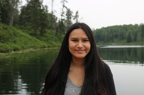 Ava Edwards - Nation Taykwa Tagamou - Apprendre par les arbres Canada